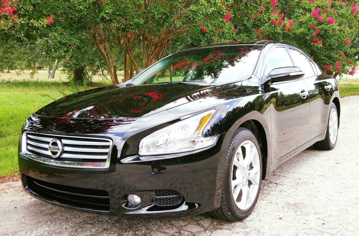 2014 Nissan Maxima SV Premium | The Automotive Advisor